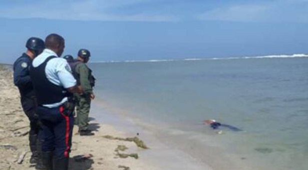 Fue hallado un tercer cadáver a la orilla de la playa en Buchuaco ...