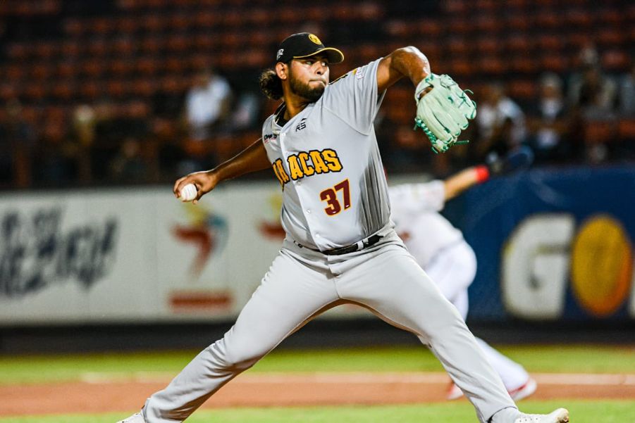 Norwith Gudiño se prepara para brillar en el montículo con los Leones ...