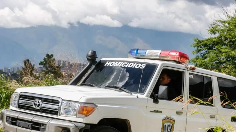 «Tiroteo mortal en Anzoátegui: joven y su novia asesinados a sangre ...