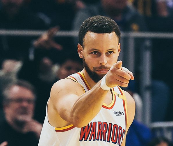 Stephen Curry ilumina la cancha con su mágica exhibición de triples y ...