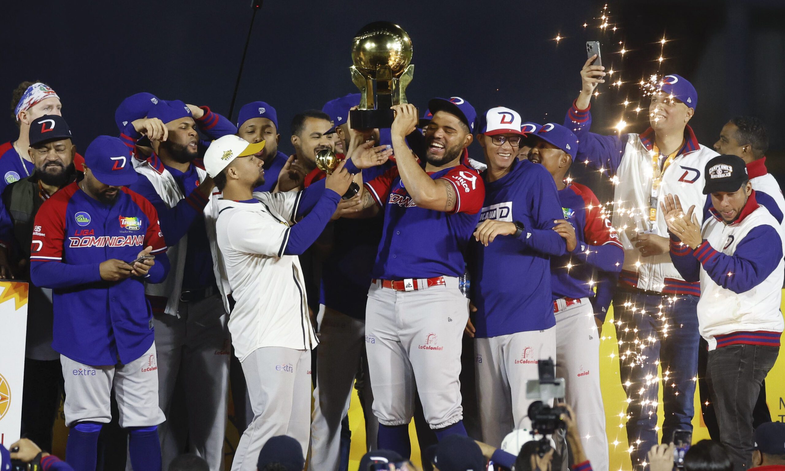 ¡Histórico! Leones del Escogido conquistan su título 23 en la Serie del ...