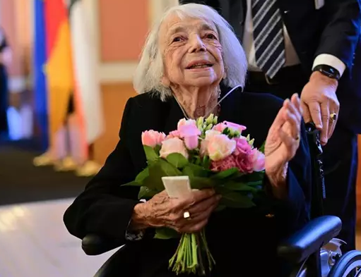 Fallece a los 103 años Margot Friedlander, emblemática sobreviviente ...