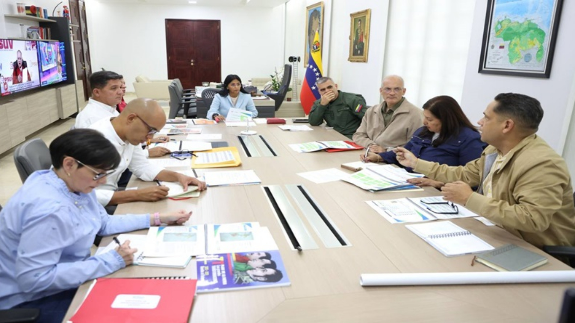 Reunión de Vicepresidentes analiza planes para el progreso del país ...