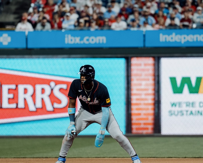 Acuña Jr. hace historia: ¡nuevo récord de bases robadas! (+Video ...