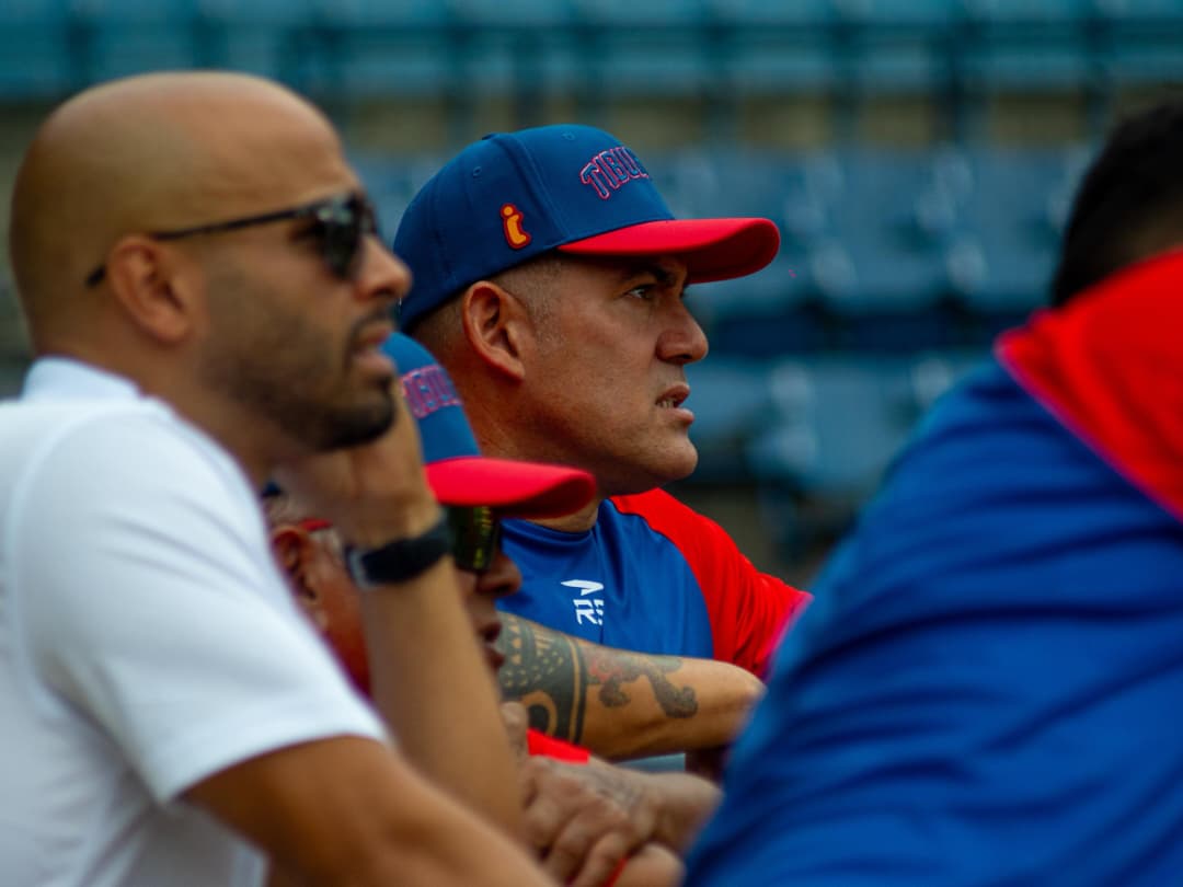 Alex Cabrera: ¡Listo para guiar a los bateadores de Tiburones de La ...