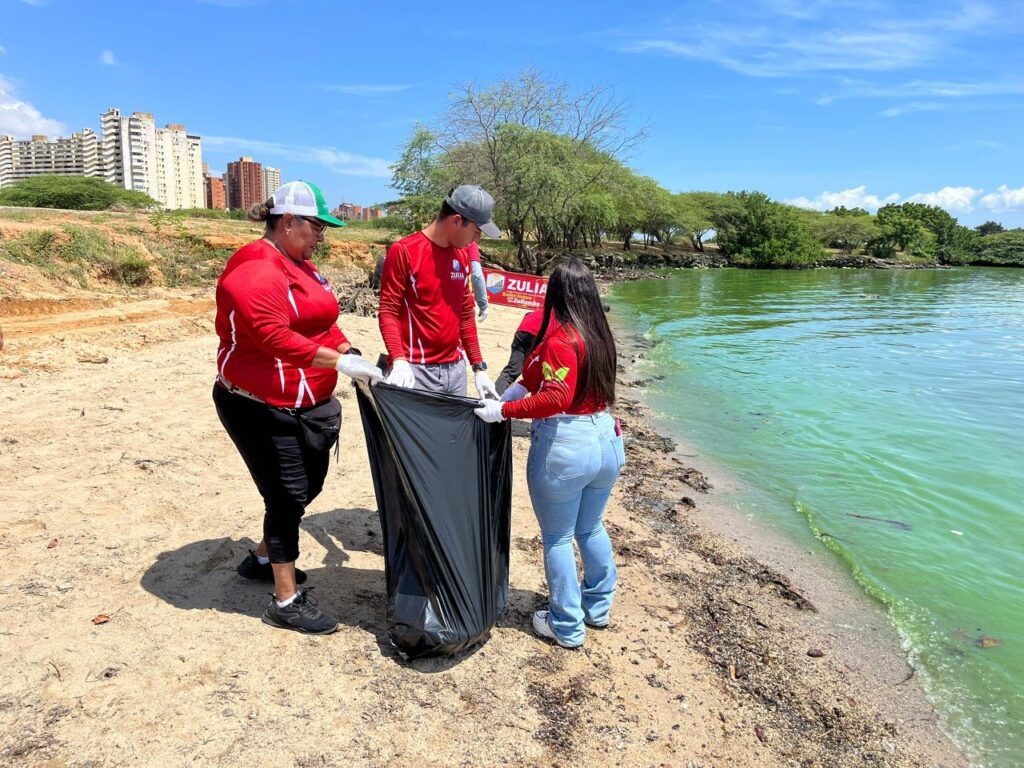 Gobernación del Zulia conmemora el Día Mundial de las Playas realizando ...