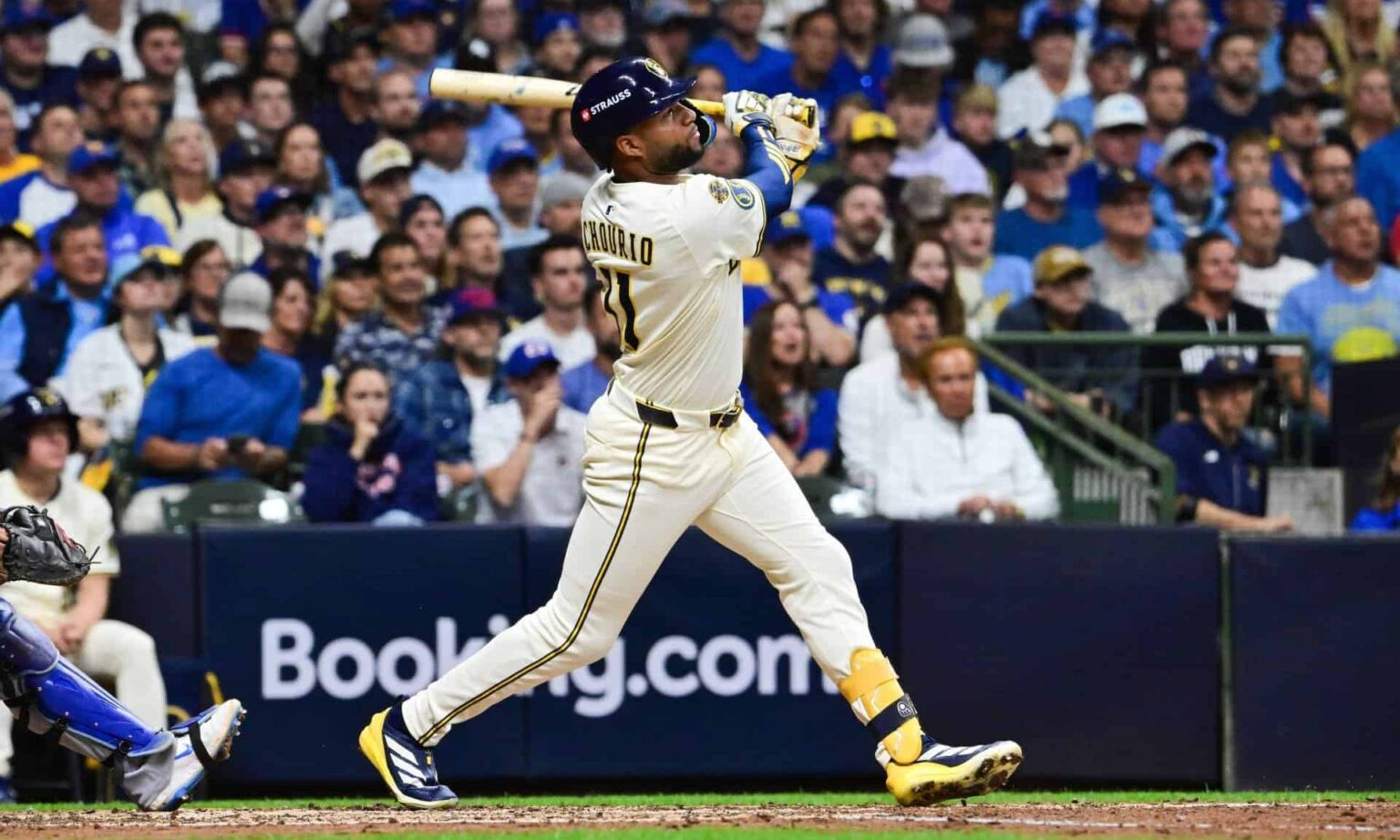 ¡Jackson Chourio brilla en los playoffs con un jonrón de tres carreras ...