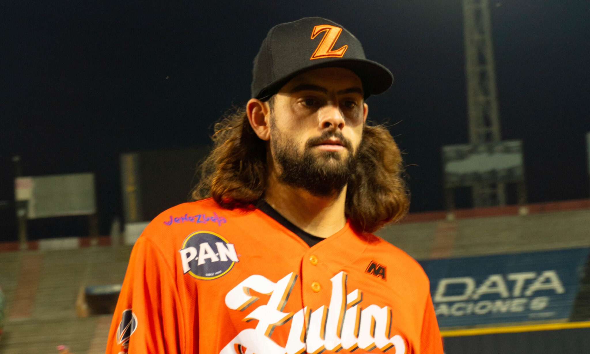 ¡Refuerzos al vuelo! Tres lanzadores importados se unen a las Águilas ...