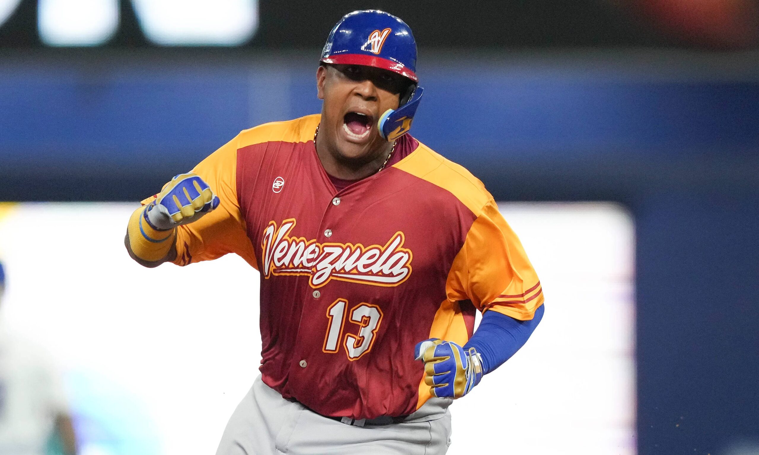 ¡Salvador Pérez asume el timón! Es el nuevo capitán de Venezuela para ...