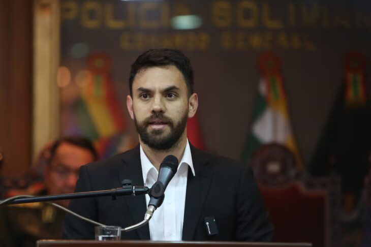 Capturan a exministro de Luis Arce al intentar abordar un vuelo ...