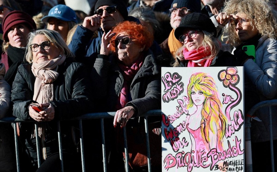 Brigitte Bardot: Un emotivo adiós en Saint Tropez, donde miles de fans ...