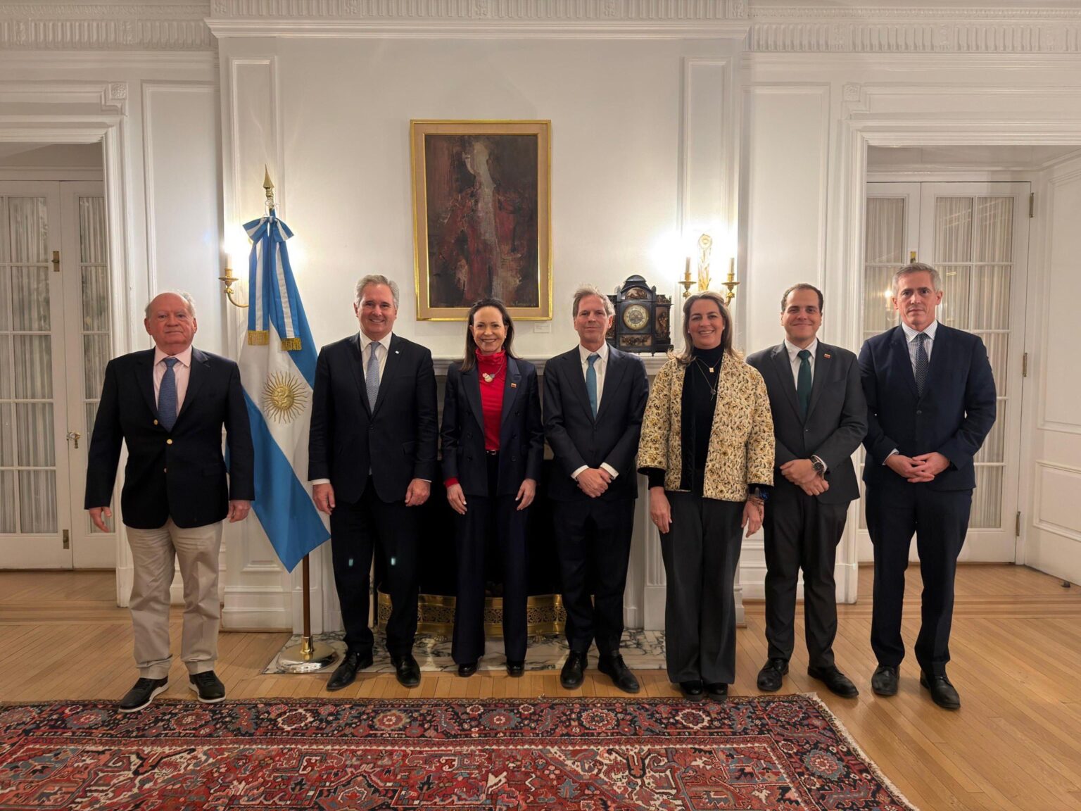 María Corina Machado y el canciller argentino discuten sobre la ...