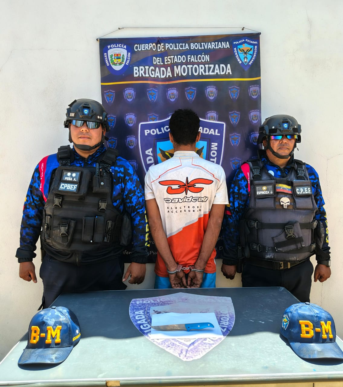 ¡Escalofriante! Hermano detenido por brutal violencia física, verbal y ...